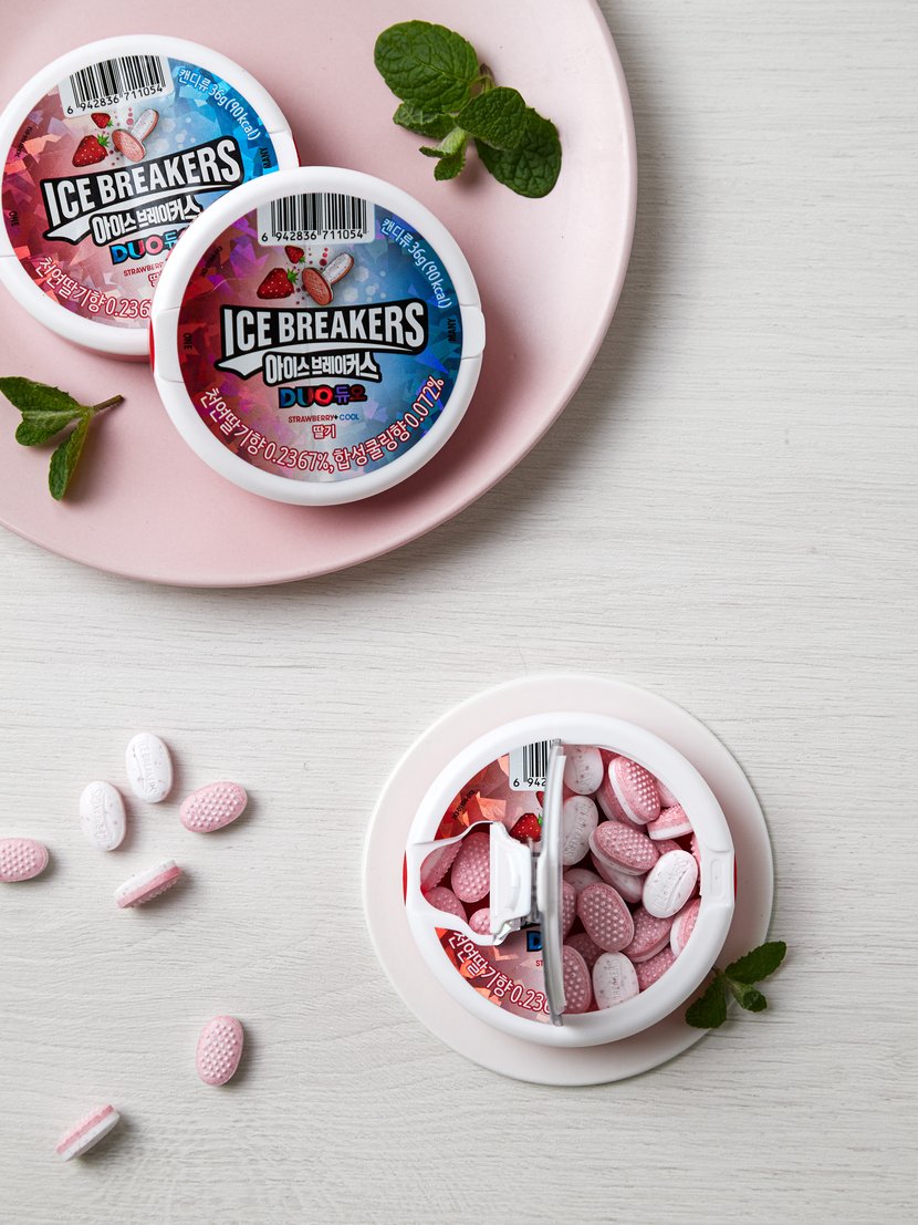 ktown4u.com : [LOTTE] Ice Breaker duo strawberry 36g*1EA
